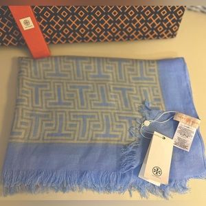 Tory Burch | Accessories | Tory Burch Gift Set Nwt Tlogo Scarf And ...